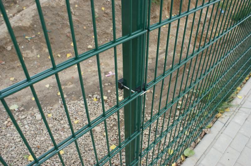 Wichtigste Bestandteile von einem Stabmattenzaun